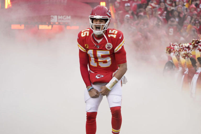Patrick Mahomes faces heavy burden in latest Chiefs report
