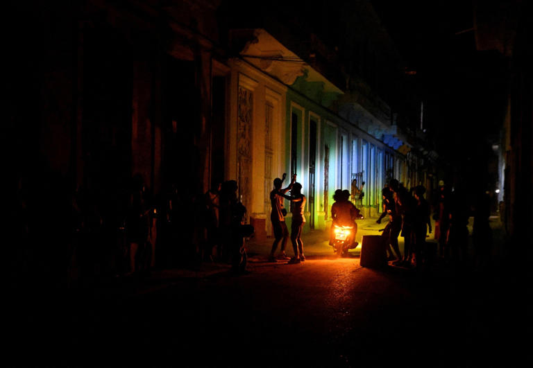 Trump says he'll have 'honor' of taking Cuba as country struggles with ...