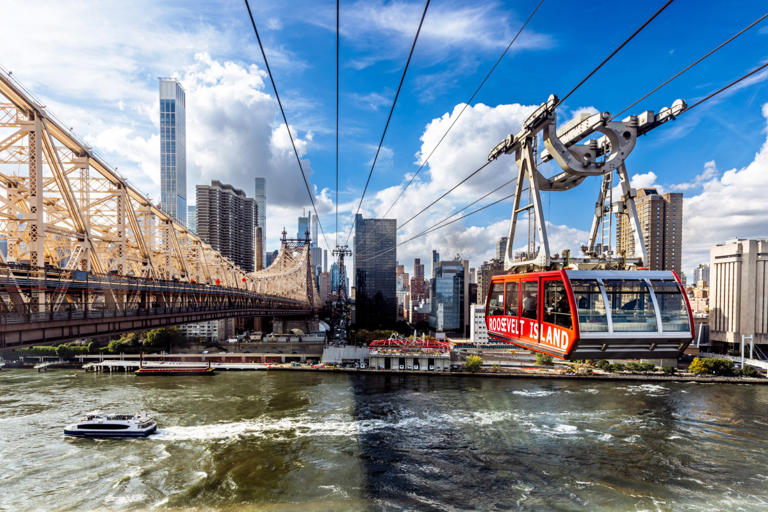 8 aerial tramways you can ride after watching SNL's hilarious emoji skit