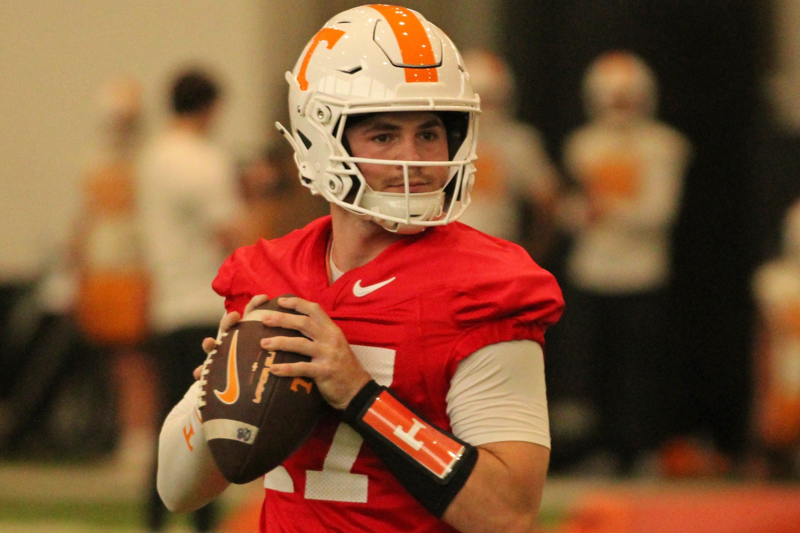 Tennessee quarterback Ryan Staub has 'really good feel for the game'