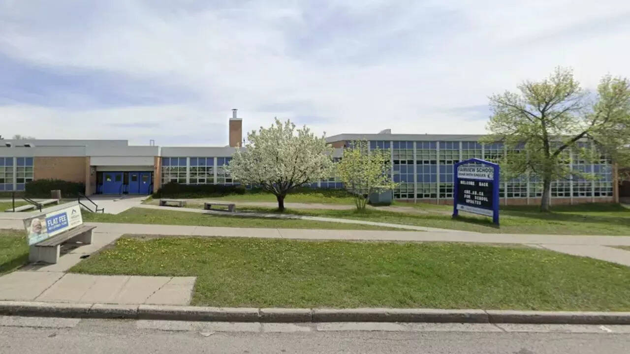 'Whoever made that rule should be fired': Canada school's 'no food ...