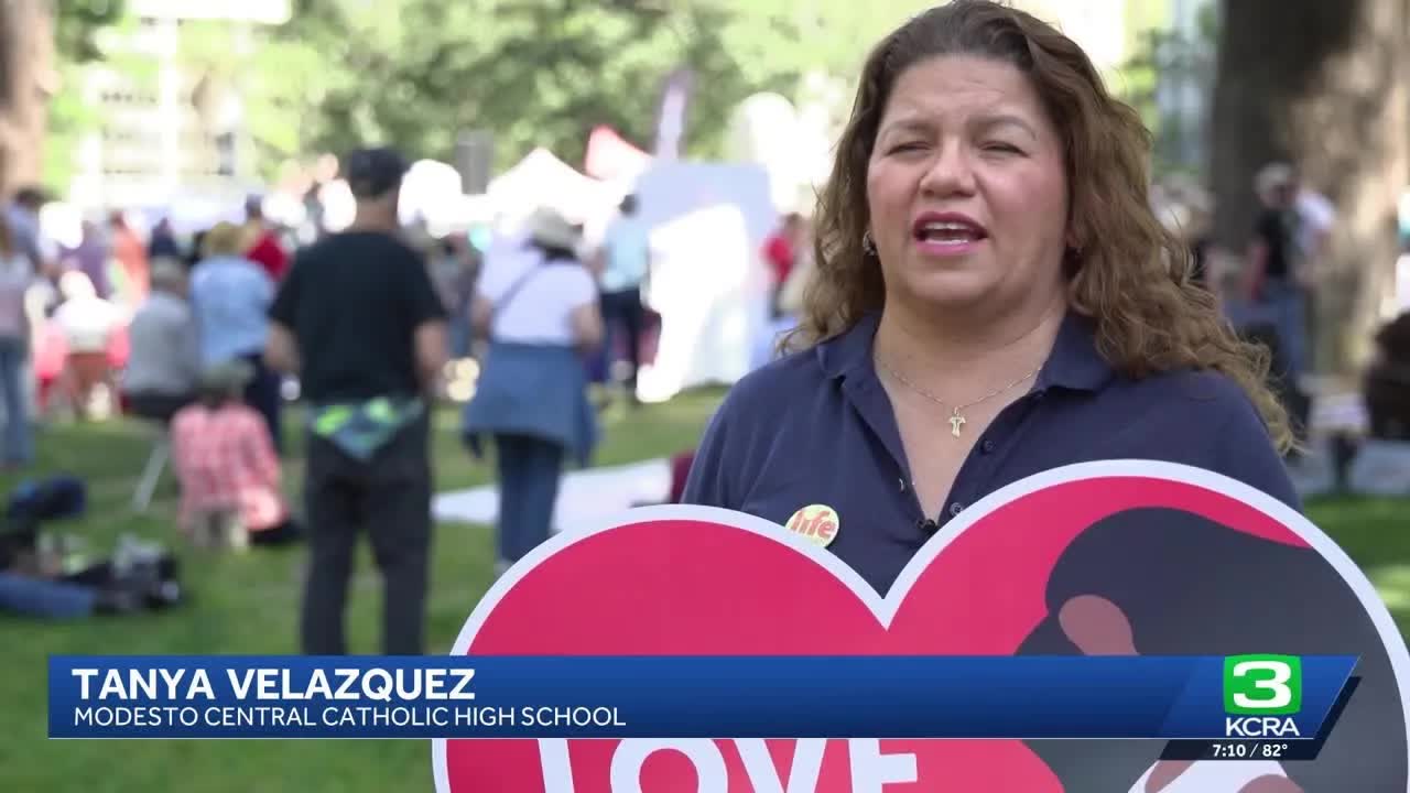 More than a thousand gather at California State Capitol for March for Life