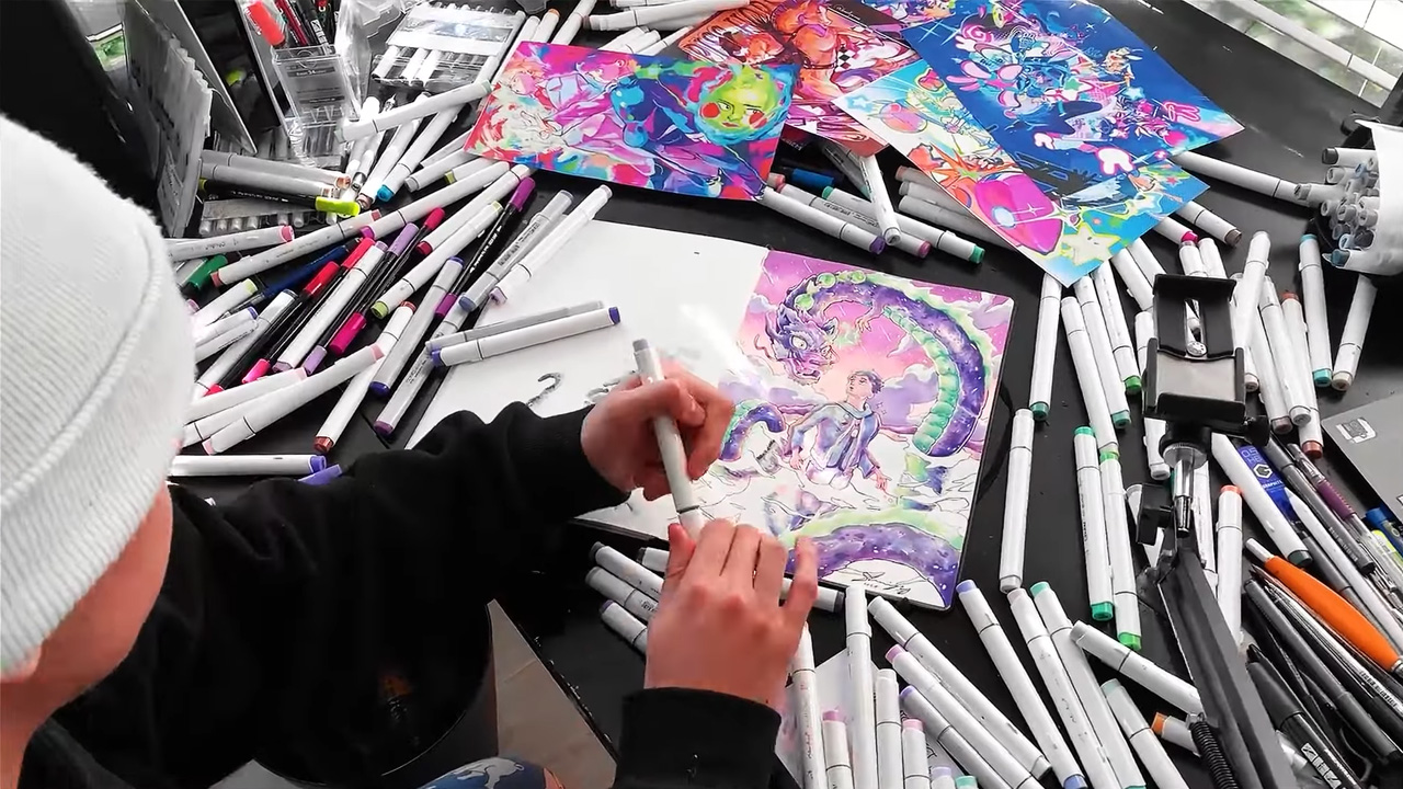 Blending bright colors for hyperpop art creations