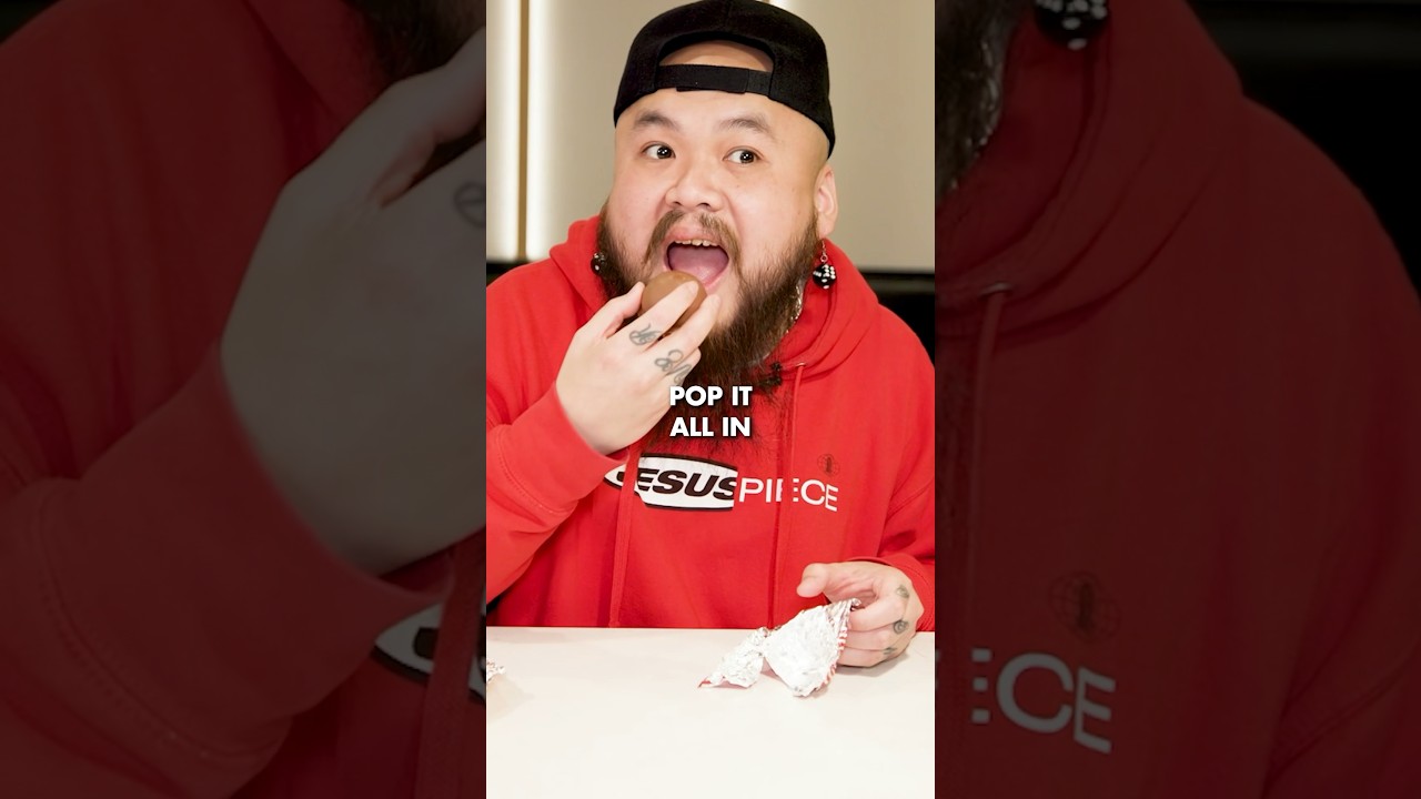 Americans try Tunnock's tea cakes for the first time | Hilarious reactions!