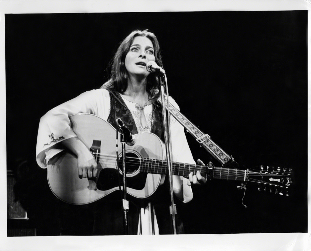 Folk rock legend, 86, announces 2026 farewell tour 51 years after ...