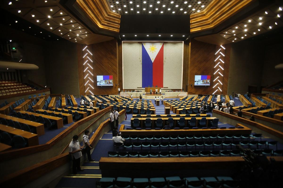 House permits impeachment hearings during recess