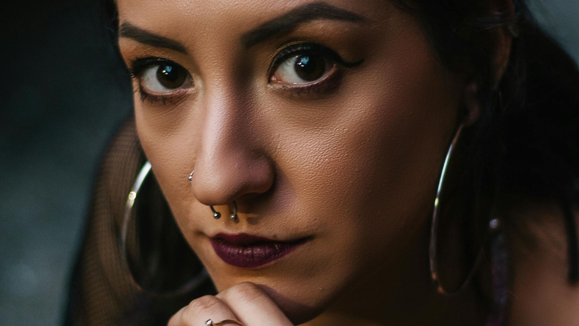 10 piercings men find attractive & 10 they find tacky
