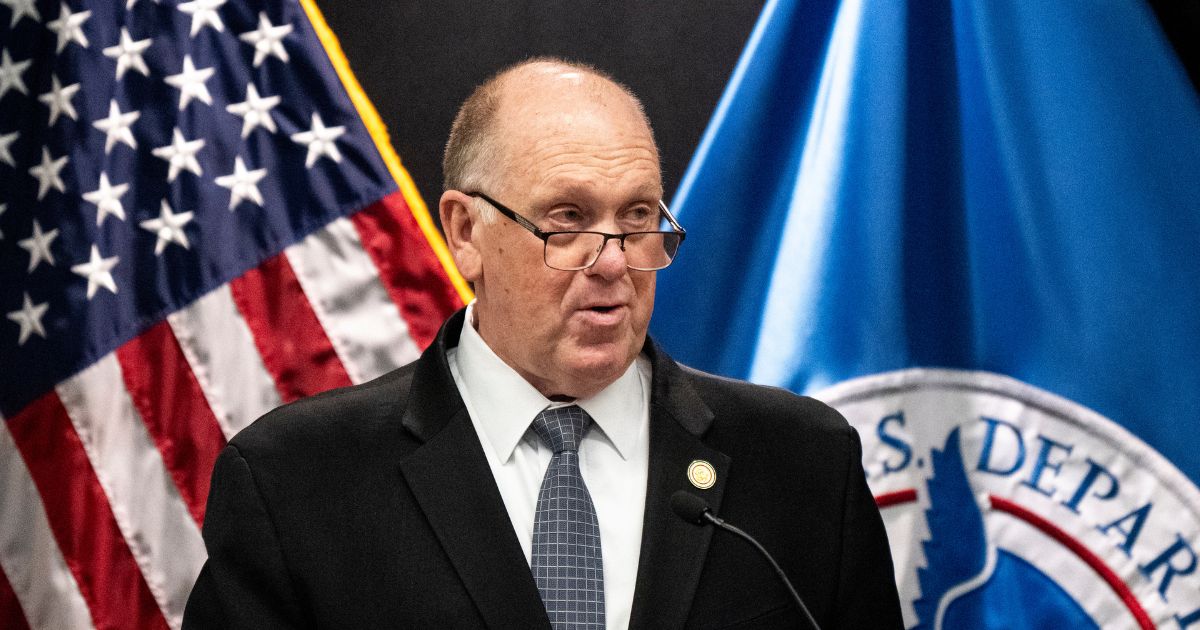 Watch: Tom Homan exposes the entire Dem scheme with illegals, says they ...