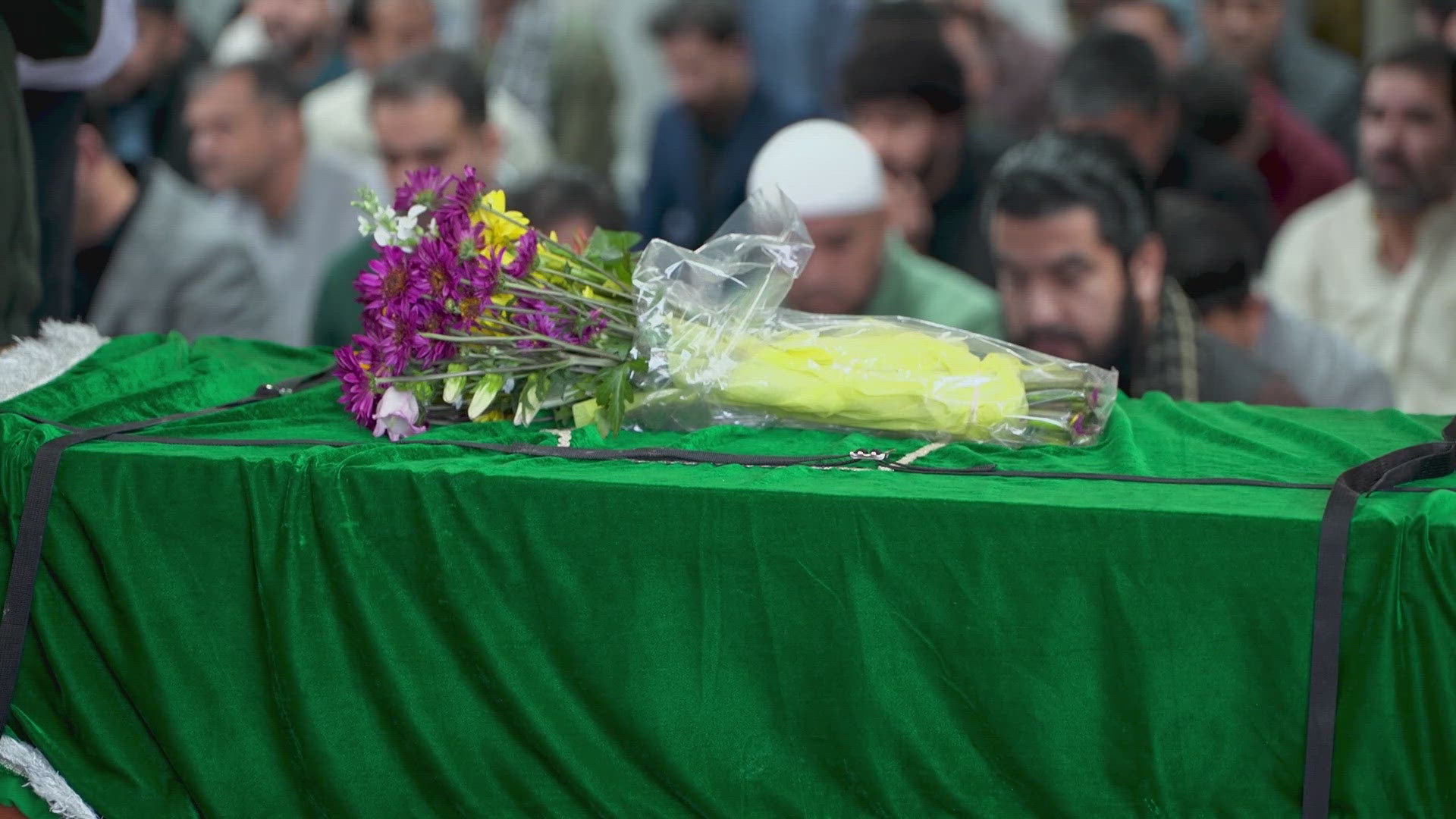 North Texas funeral marked by grief and questions after ICE detainee’s ...