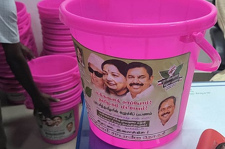 Flying squads seize Rs 14-crore jewels, plastic buckets with EPS ...