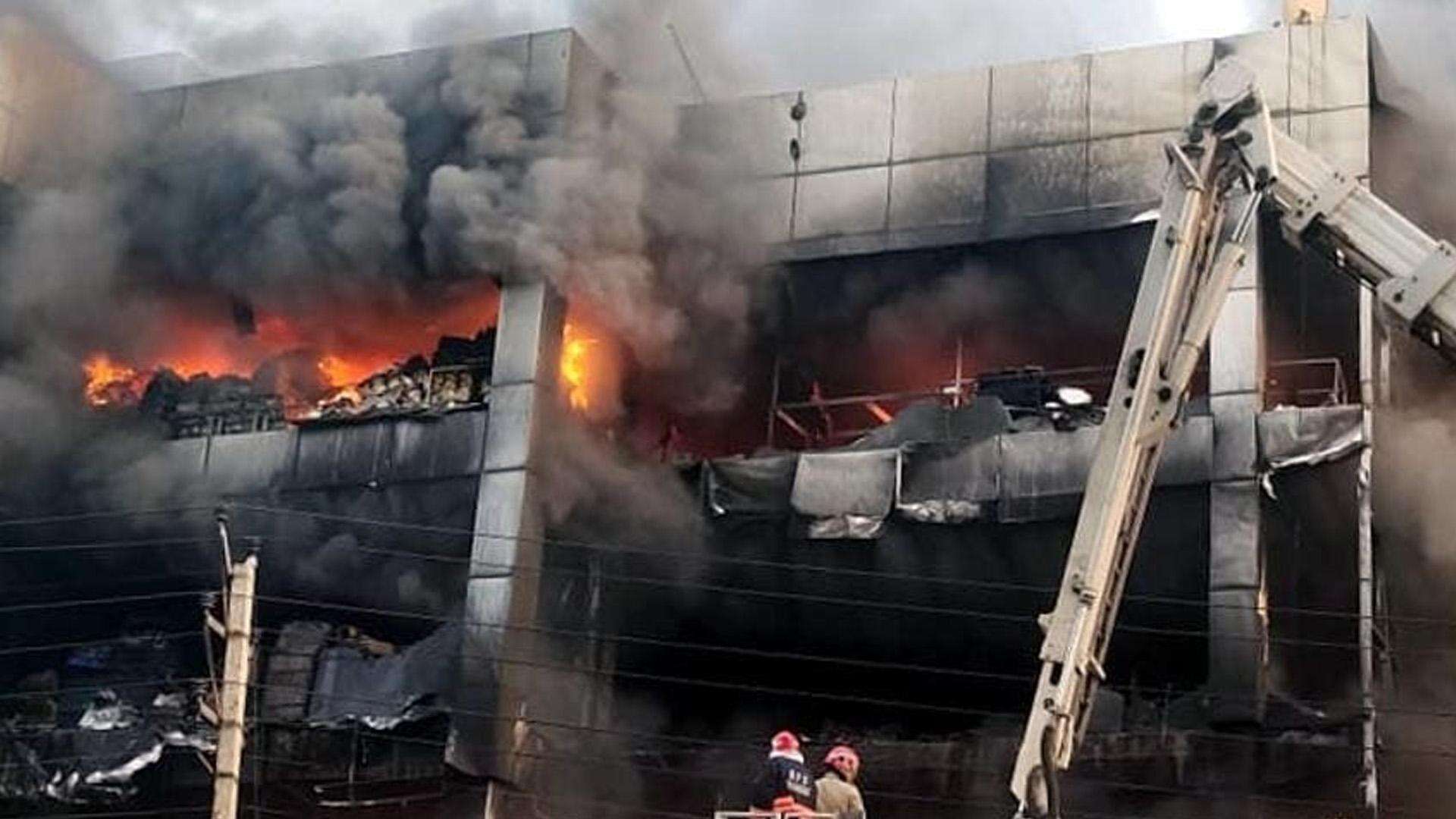 At least 9 killed in massive building fire near Palam Metro as rescue ...