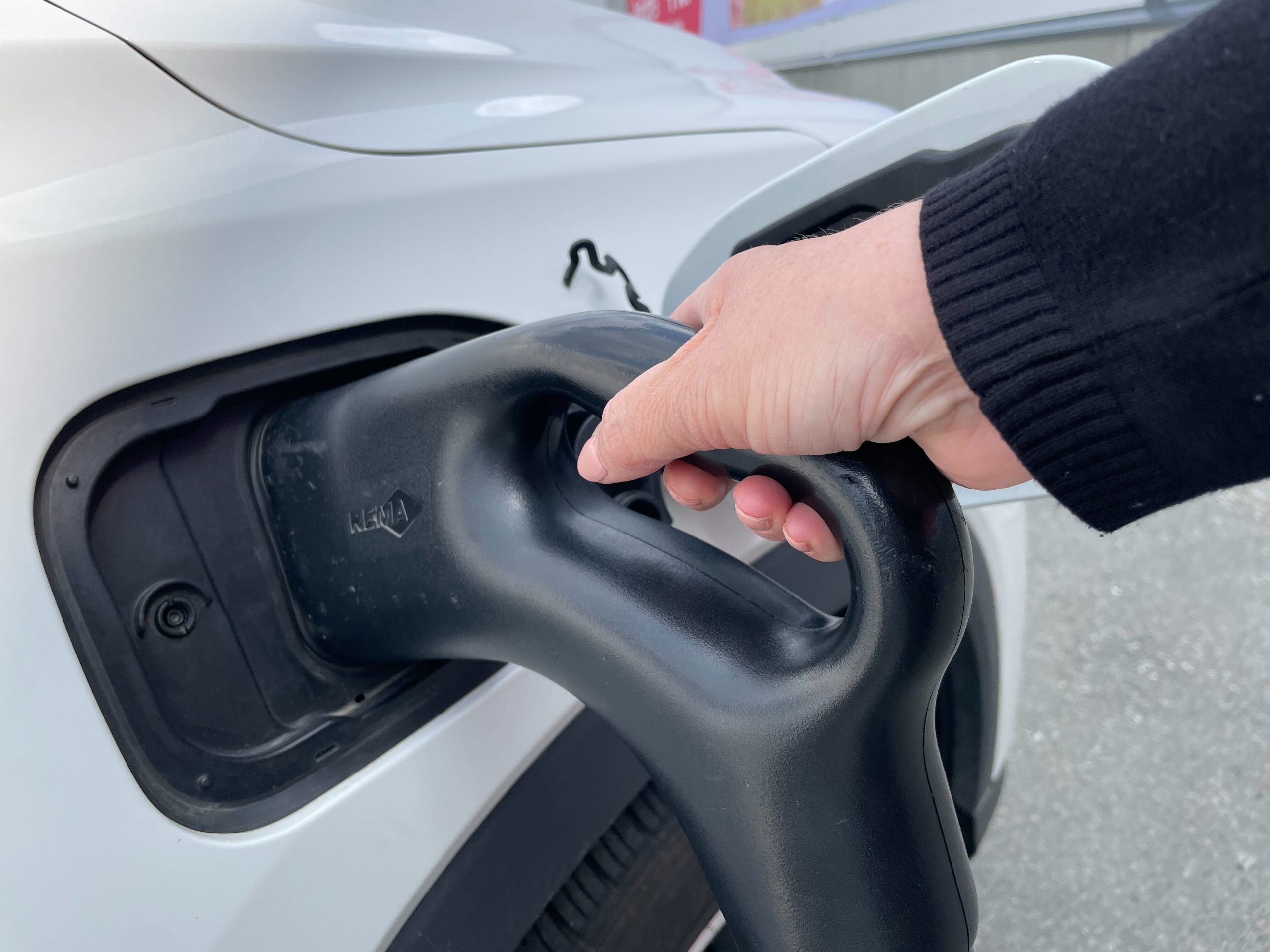 Why only one electric vehicle truly breaks the 400-mile barrier