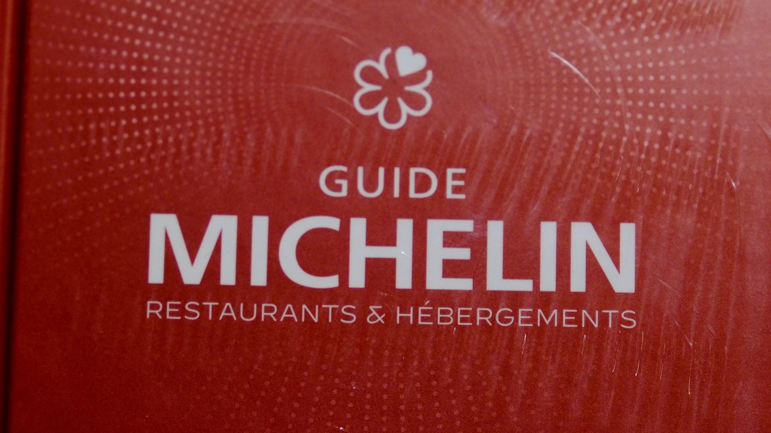 Guide Michelin 2026 : Découvrez les 127 restaurants étoilés de Paris