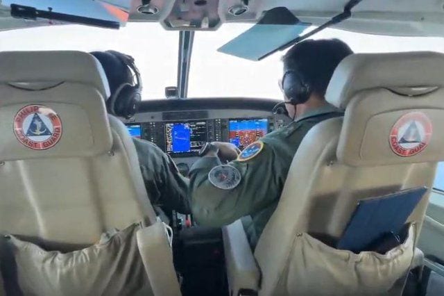 Chinese ships harass PH fishers, challenge PCG plane at Scarborough