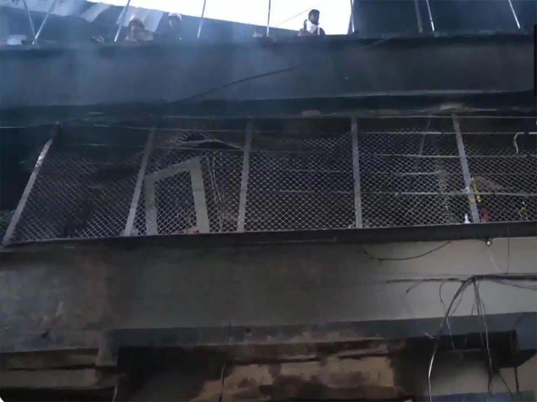 Indore fire tragedy: 7 killed in fire after explosion at EV charging ...