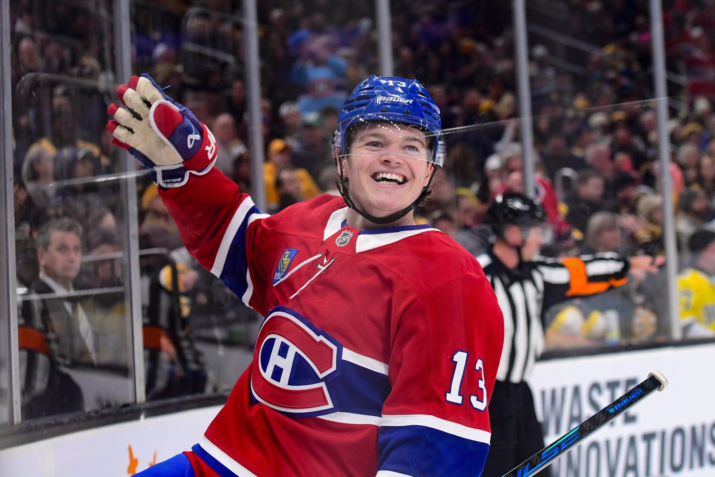 Cole Caufield becomes Canadiens’ first 50-goal scorer since 1989-90