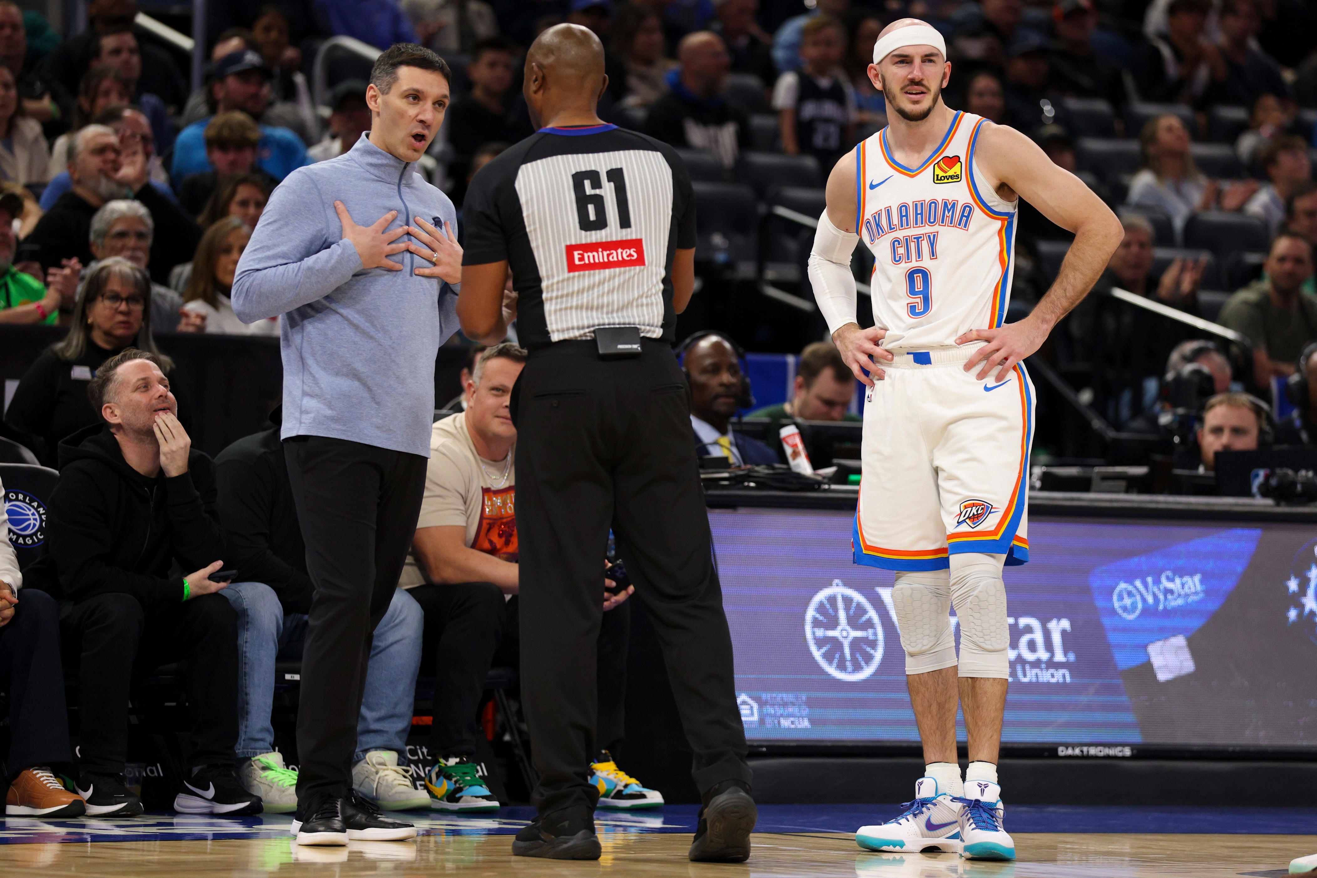Alex Caruso explains viral shoe moment in OKC's win over Magic