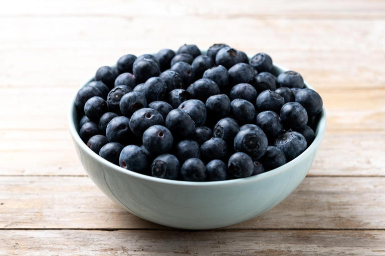 Tip of the day: Eat this antioxidant rich food to lower your blood ...