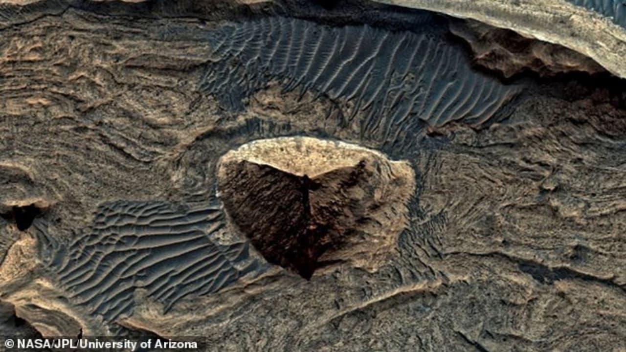 Mysterious pyramid-like structure on Mars sparks debate about ancient life