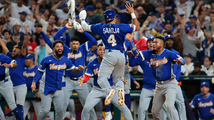 Marlins’ Javier Sanoja scores winning run in Venezuela’s WBC title victory