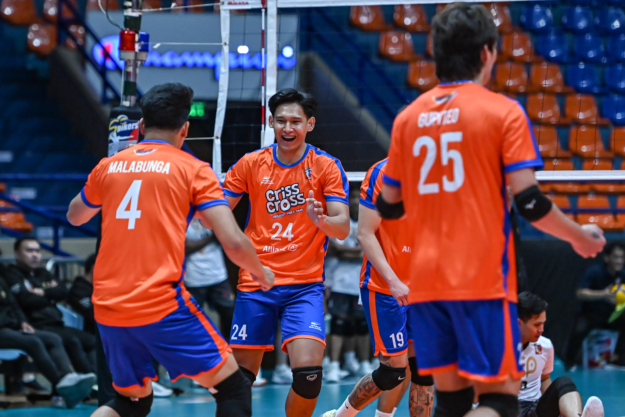Spikers Turf: Criss Cross dominates AEP-Cabstars to go 8-0