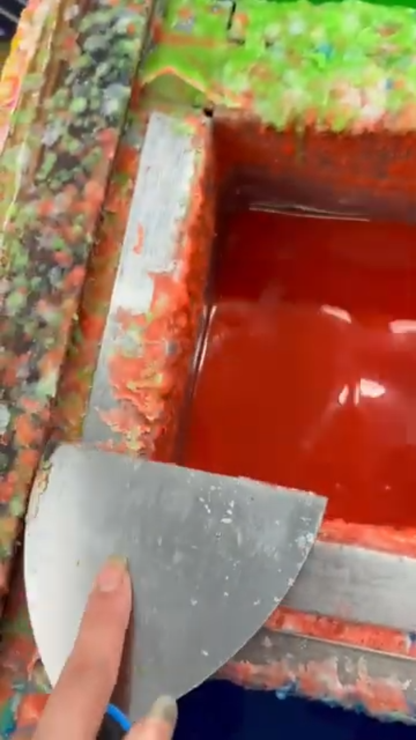 The most addictive wax scrape you will see today