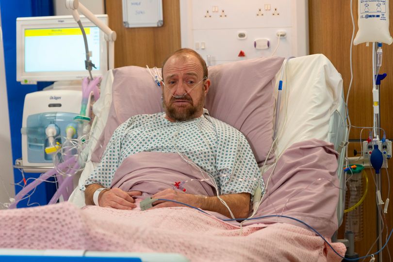 Coronation Street fans rumble Mal Roper 'lie' with Kit Green ahead of ...