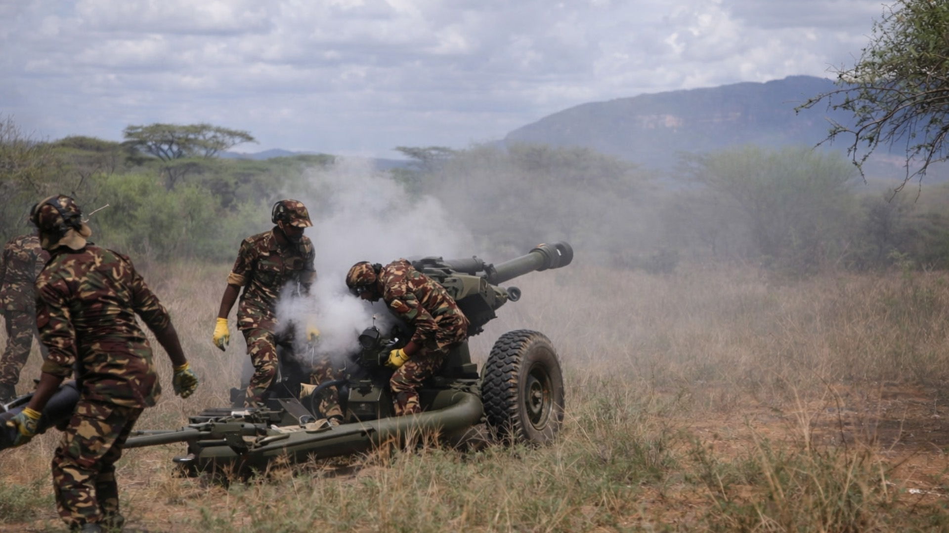 US and Kenyan troops conduct artillery live fire drill