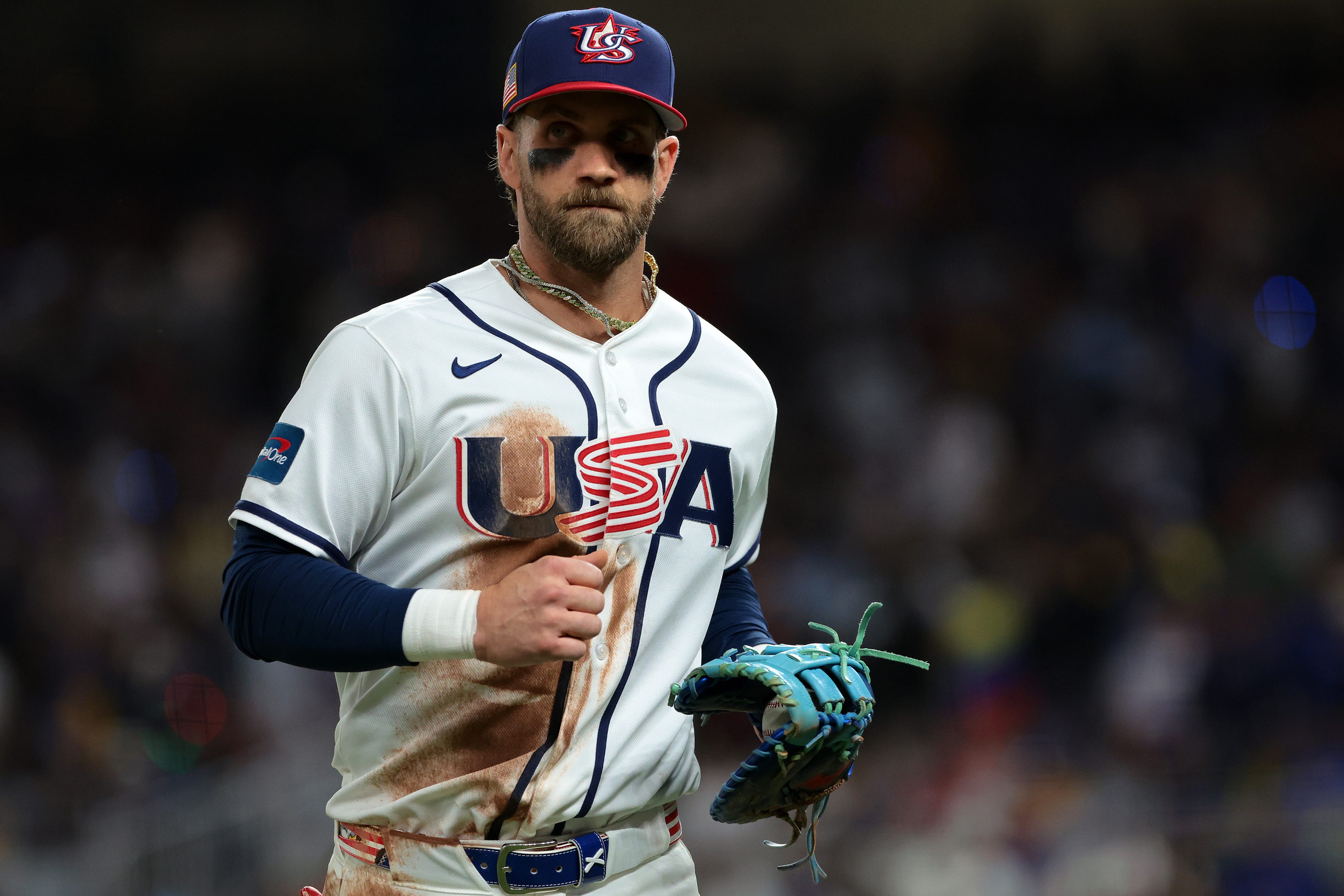 You can't unsee Bryce Harper's unusual toothbrushing routine