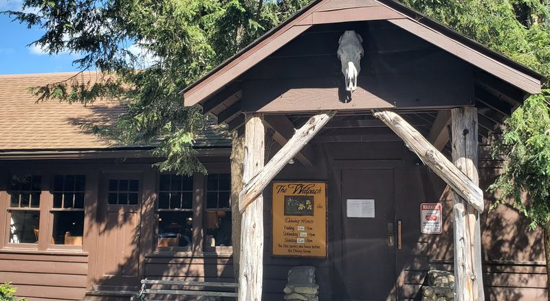 This remote New Jersey landmark lets you watch wild deer from your ...