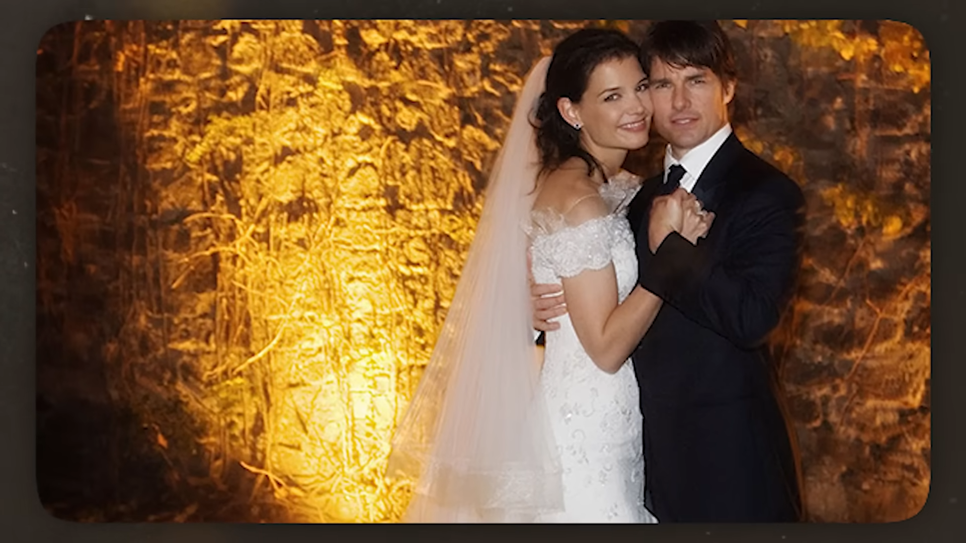 Tom Cruise stood beside – but his wife Shelly was suddenly gone