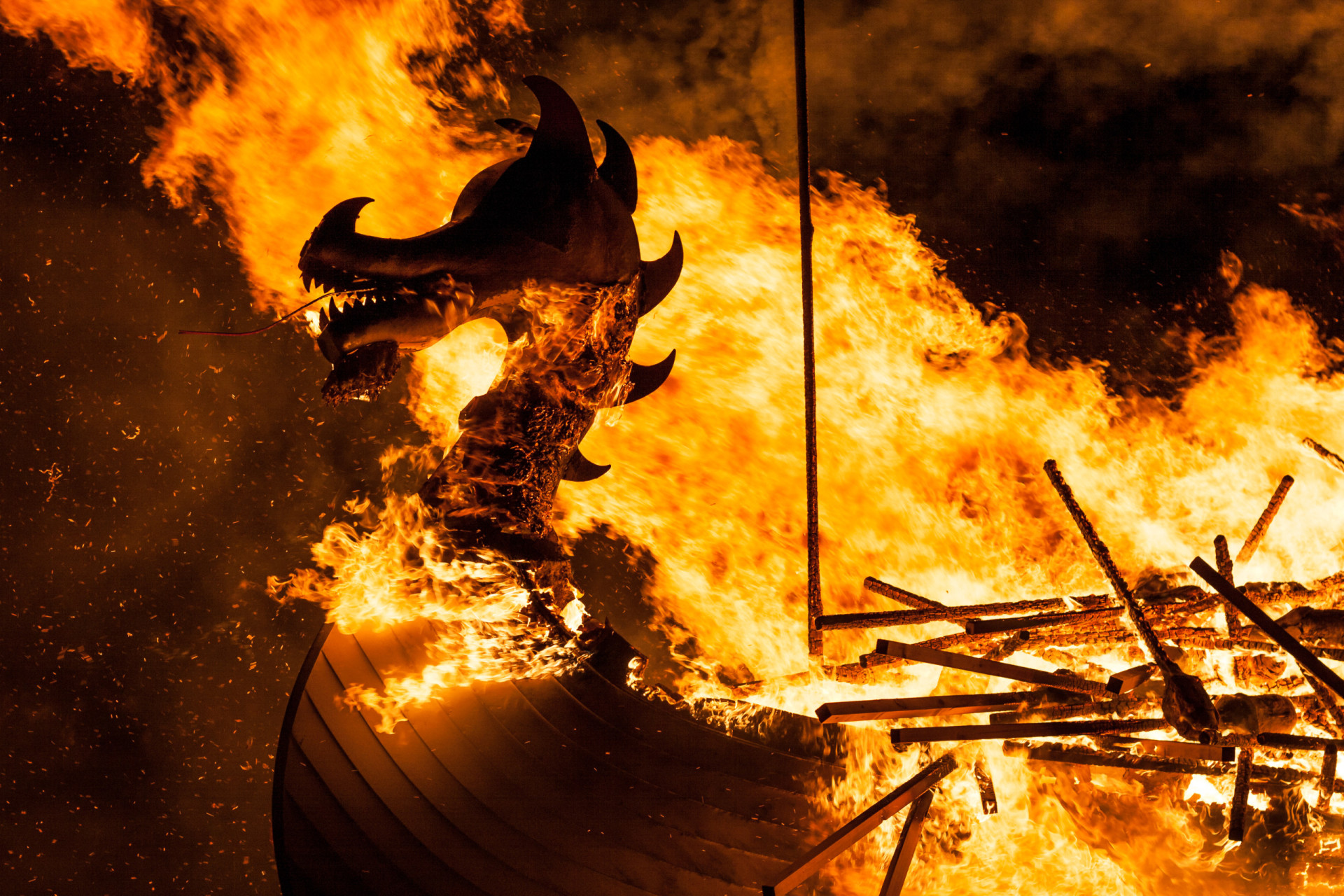 The elaborate world of Viking funerals