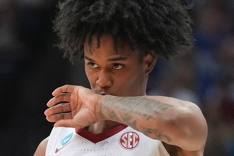 Documents: Aden Holloway claimed he 'only smokes' as 2.1 pounds of ...