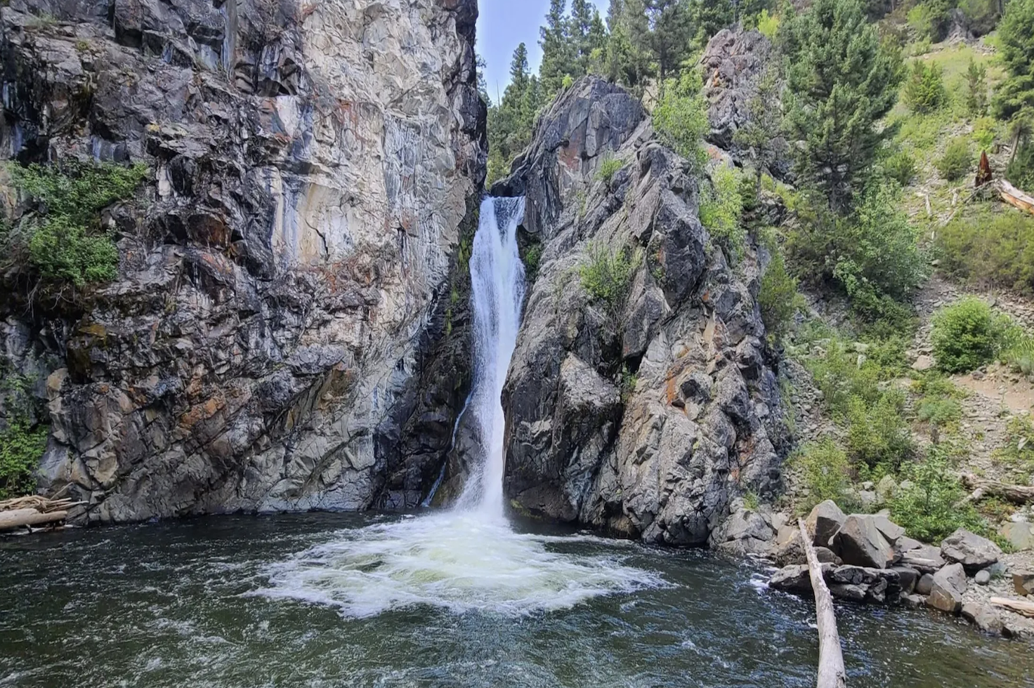 15 unforgettable waterfalls in Montana (some feel straight out of a ...