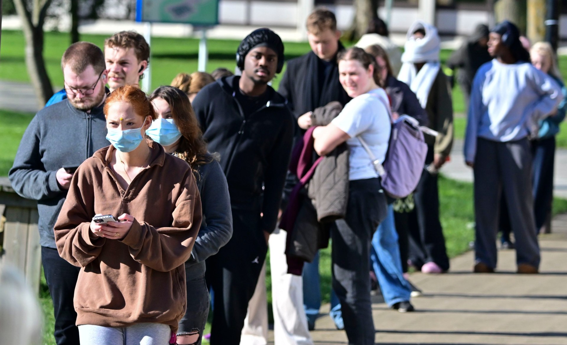 Could the meningitis B outbreak lead to a Covid-style lockdown?