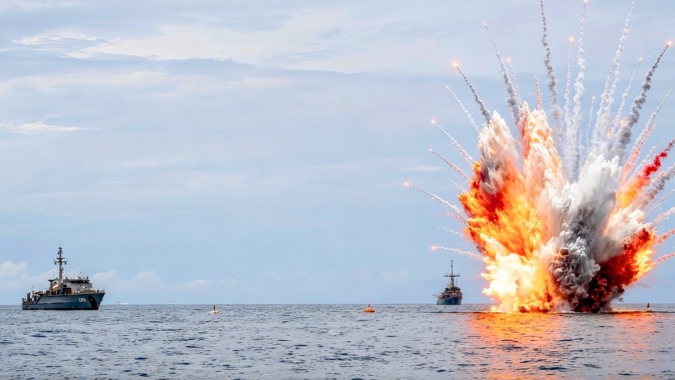 Watch how the US Navy clears sea mines near Iran