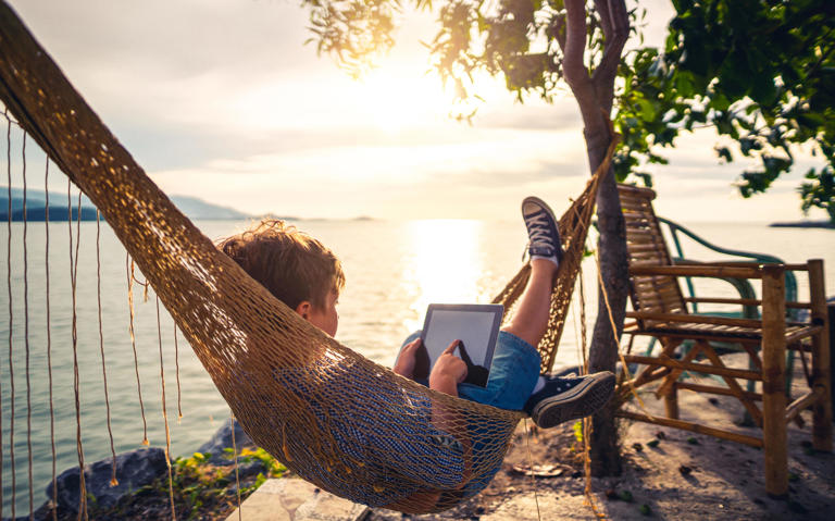 I'm a travel writer and mom of 3. Here's how I navigate vacations with ...