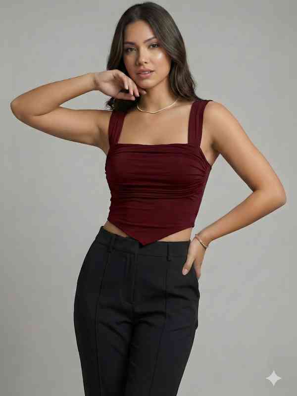 Trendy crop top for women to style casual outfits effortlessly