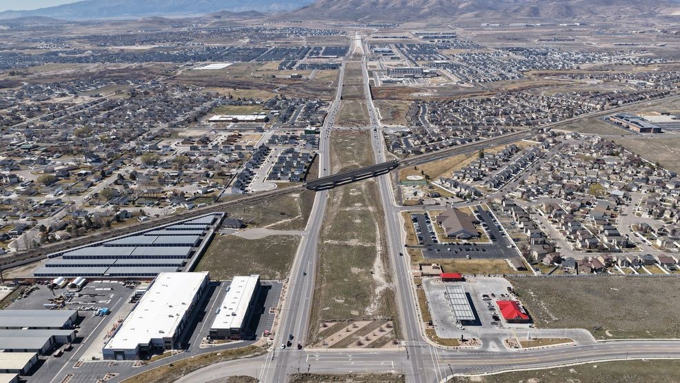 UDOT begins construction on $621M 2100 North freeway in Lehi