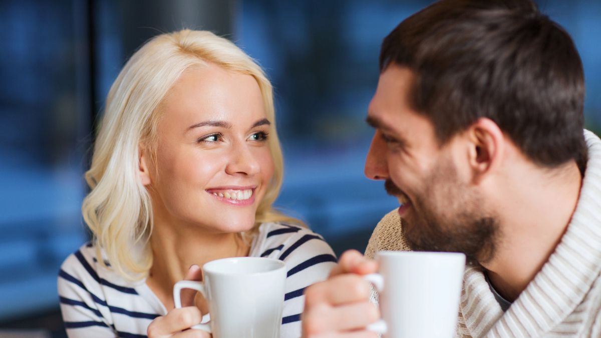 10 hidden habits of financially strong couples