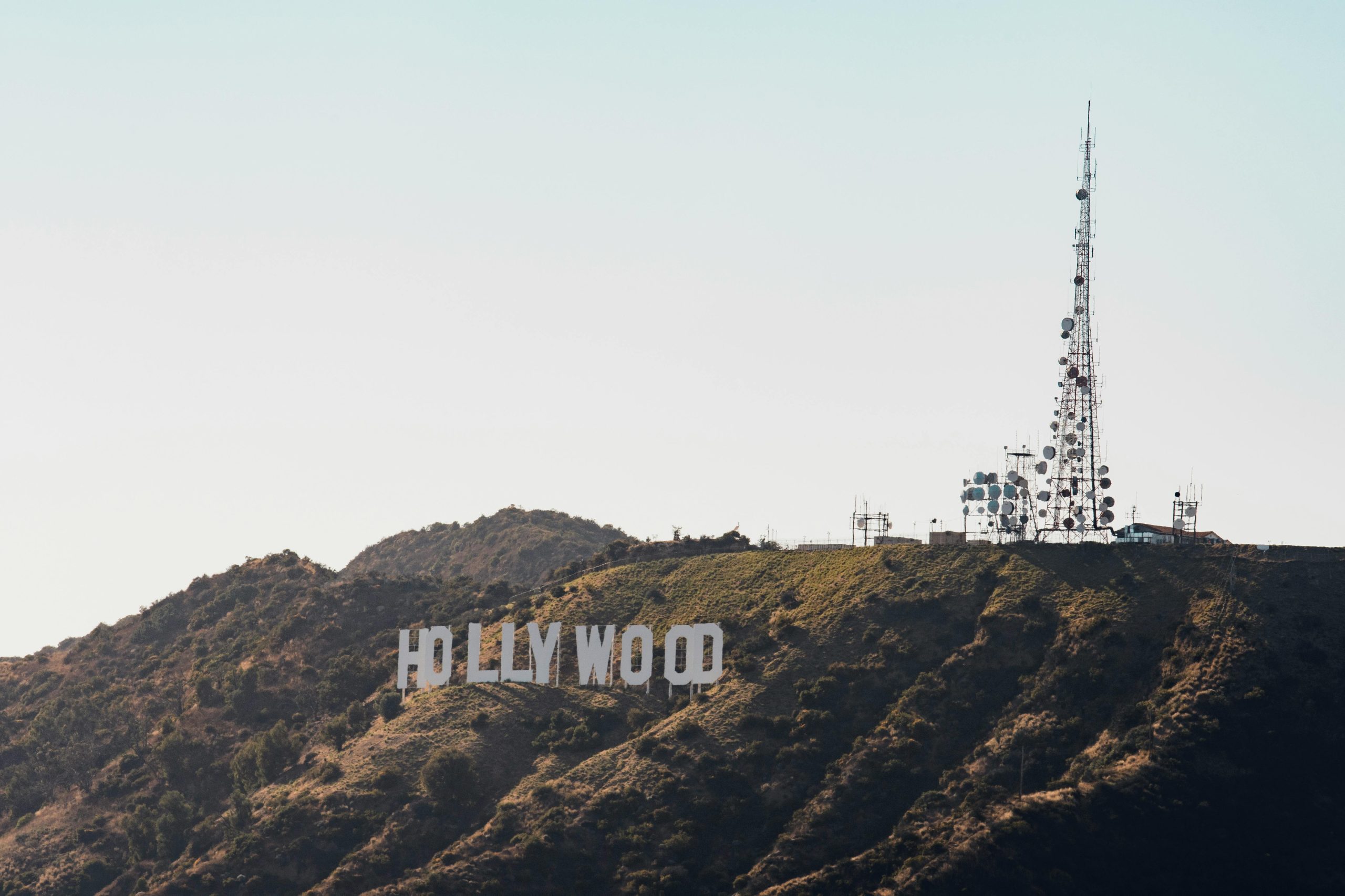 10 Hollywood gun myths that make zero sense in real life