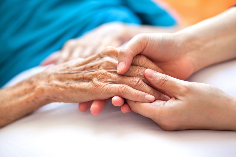 Hospice nurse explains what actually happens if you die alone