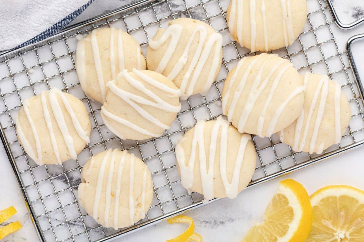 13 zesty lemon desserts for hot summer days