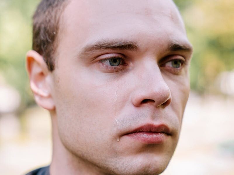15 things you do that push people away from you