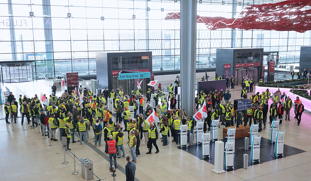 Over 400 flights cancelled as major European airport shuts down