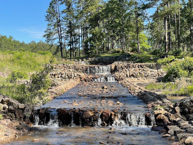 This magical waterfall hike in Texas feels like a hidden fairytale world