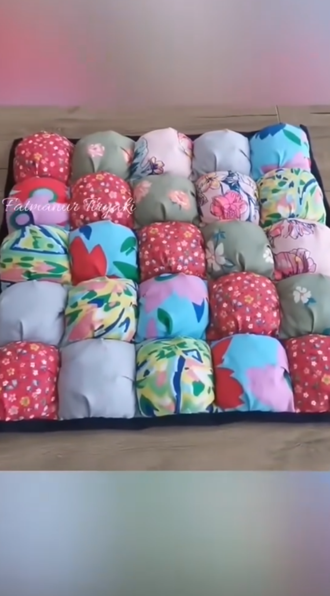Turn fabric scraps into a luxurious chair cushion