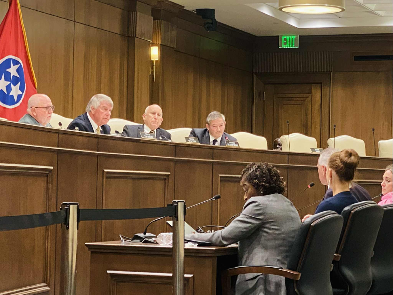 TN senators OK prison guard body cams, defy Department of Correction