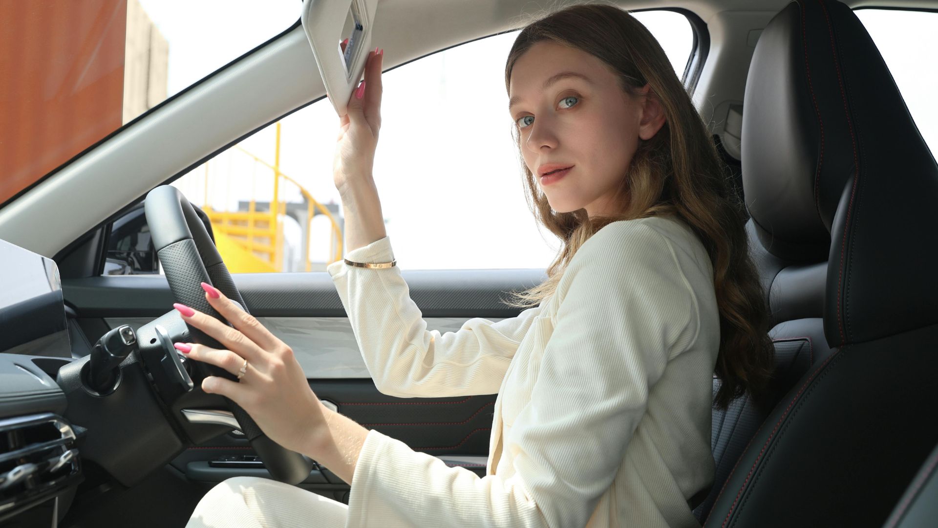 5 bonnes fonctions en voiture (et 5 qui sont des gadgets inutiles)