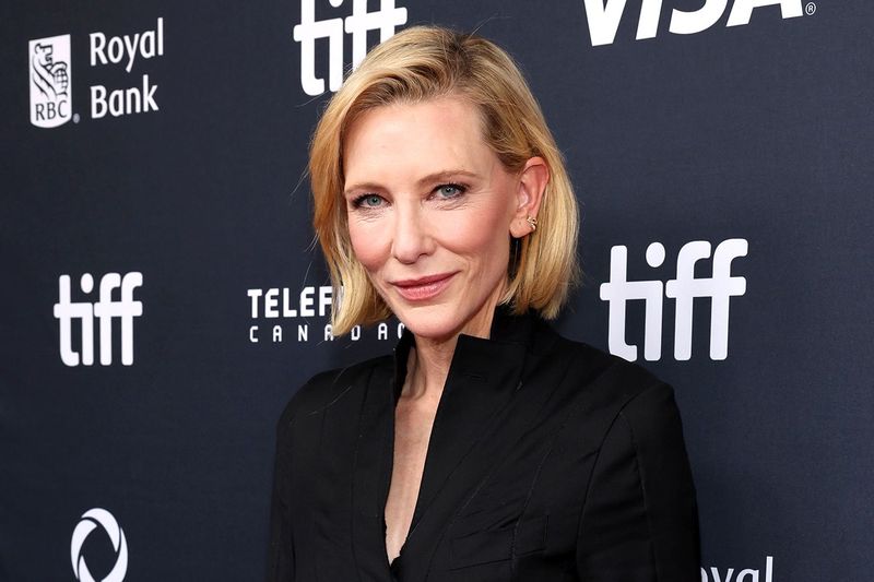 16 actresses known for long Hollywood careers and low drama